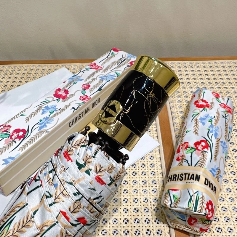Low-cost Christian Dior Umbrella