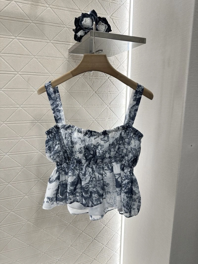 Indistinguishable Christian Dior Vest