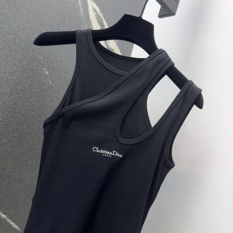 Indistinguishable Christian Dior Vest
