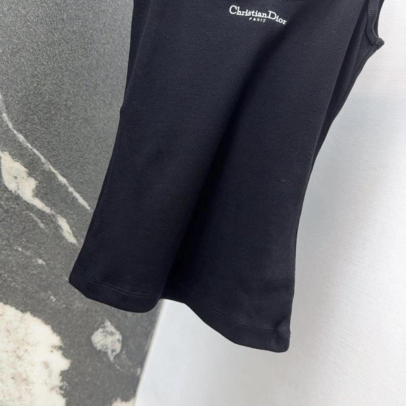 Indistinguishable Christian Dior Vest
