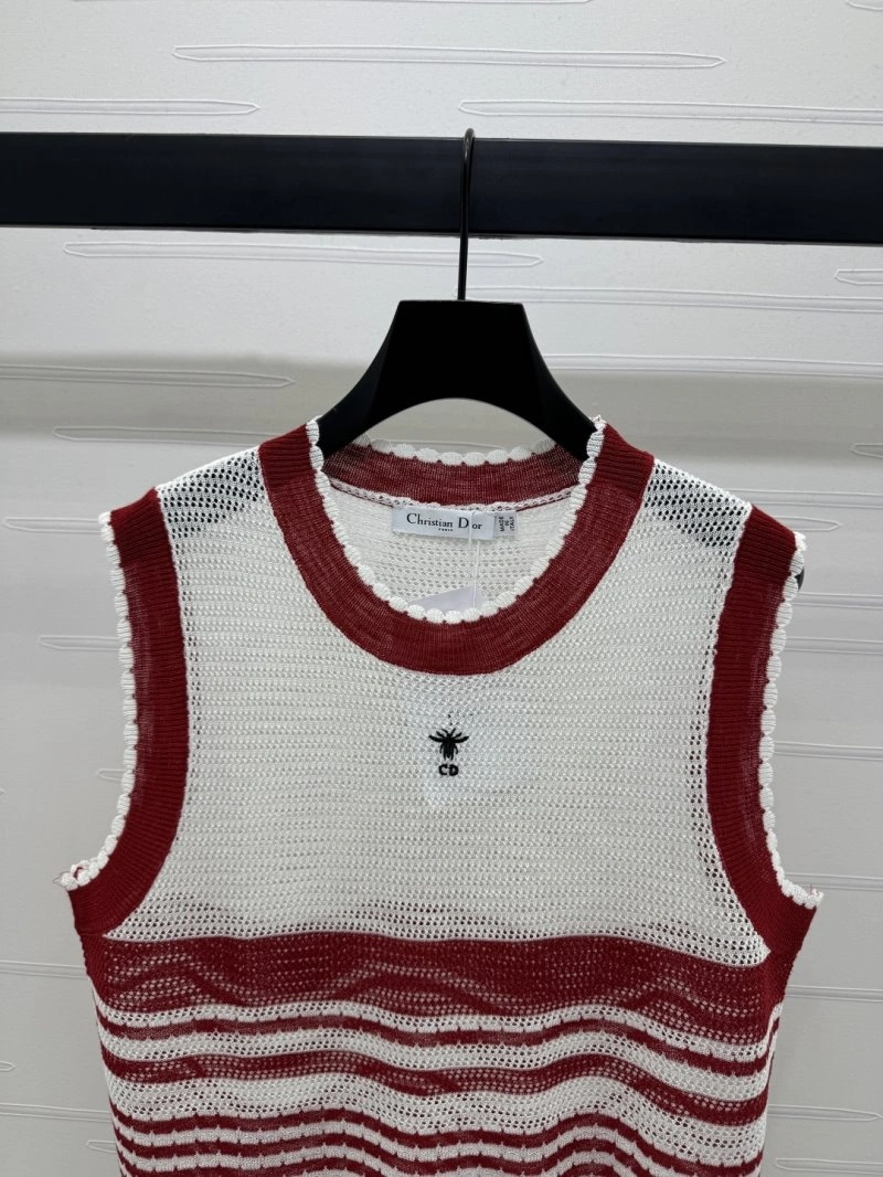 Top match Christian Dior Vest