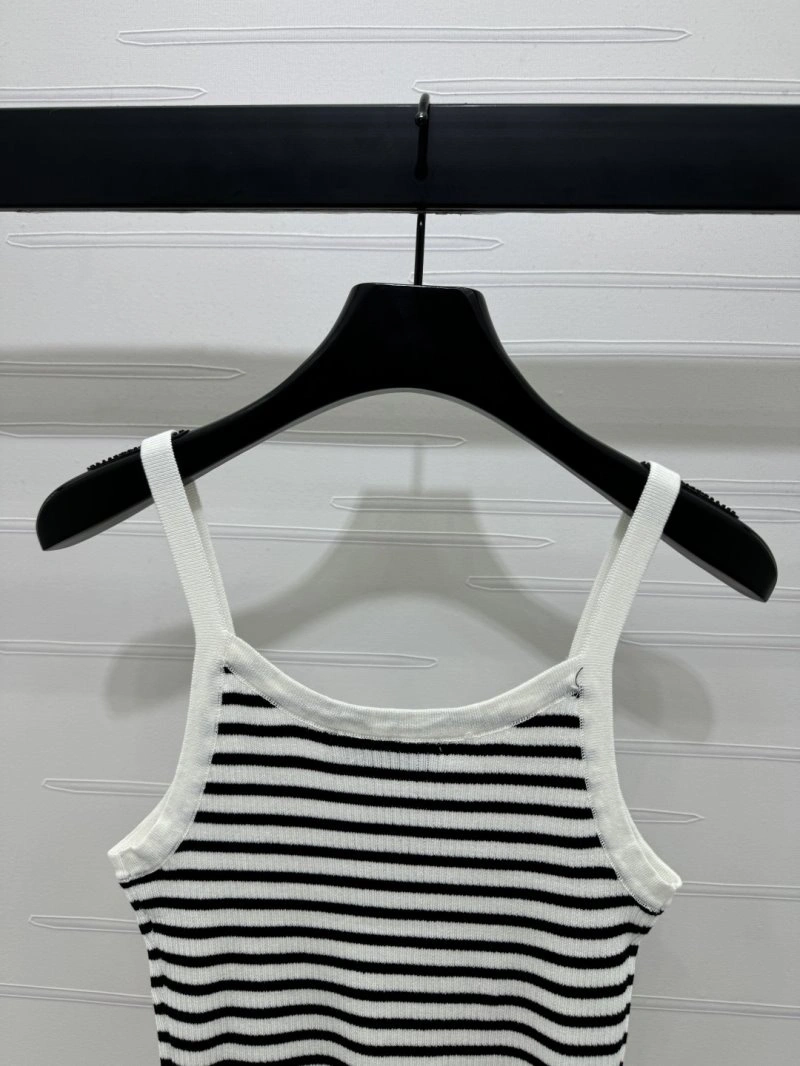 Indistinguishable Christian Dior Vest