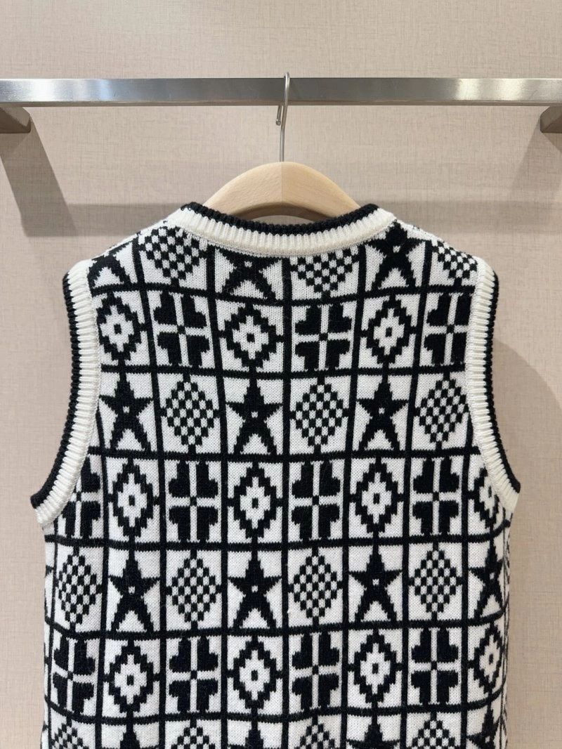 Legit Christian Dior Vest