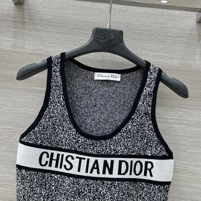 Indistinguishable Christian Dior Vest