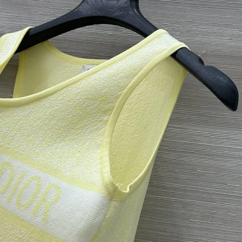 Low-cost Christian Dior Vest