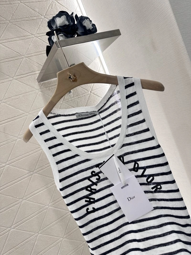 Indistinguishable Christian Dior Vest