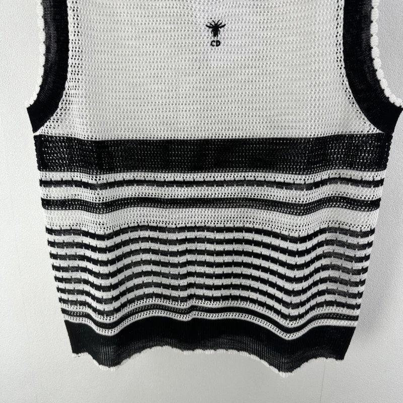 Low-cost Christian Dior Vest