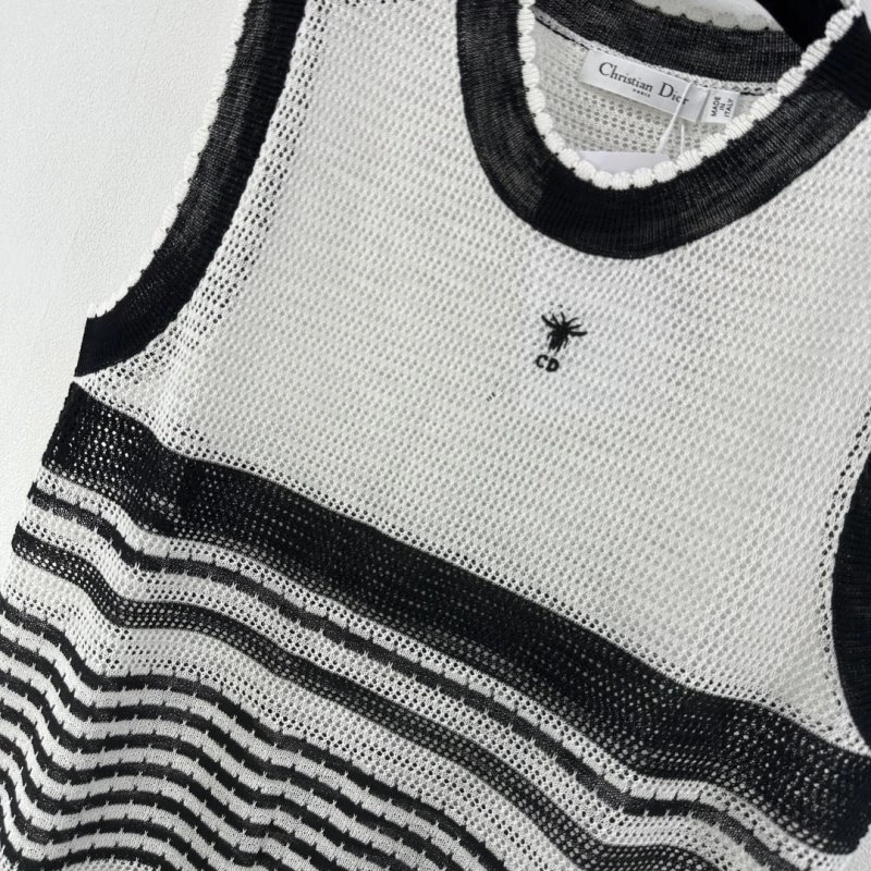 Low-cost Christian Dior Vest