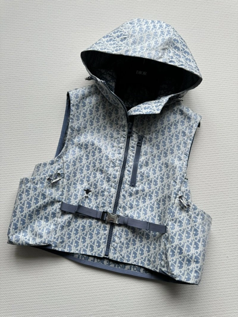 Value-priced Christian Dior Vest