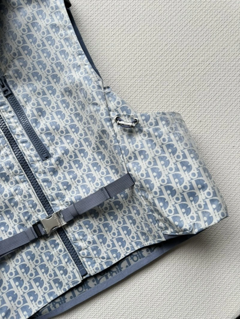Value-priced Christian Dior Vest