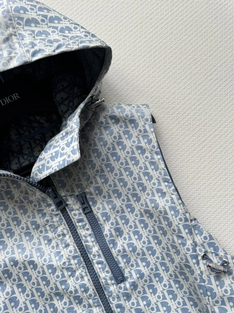 Value-priced Christian Dior Vest