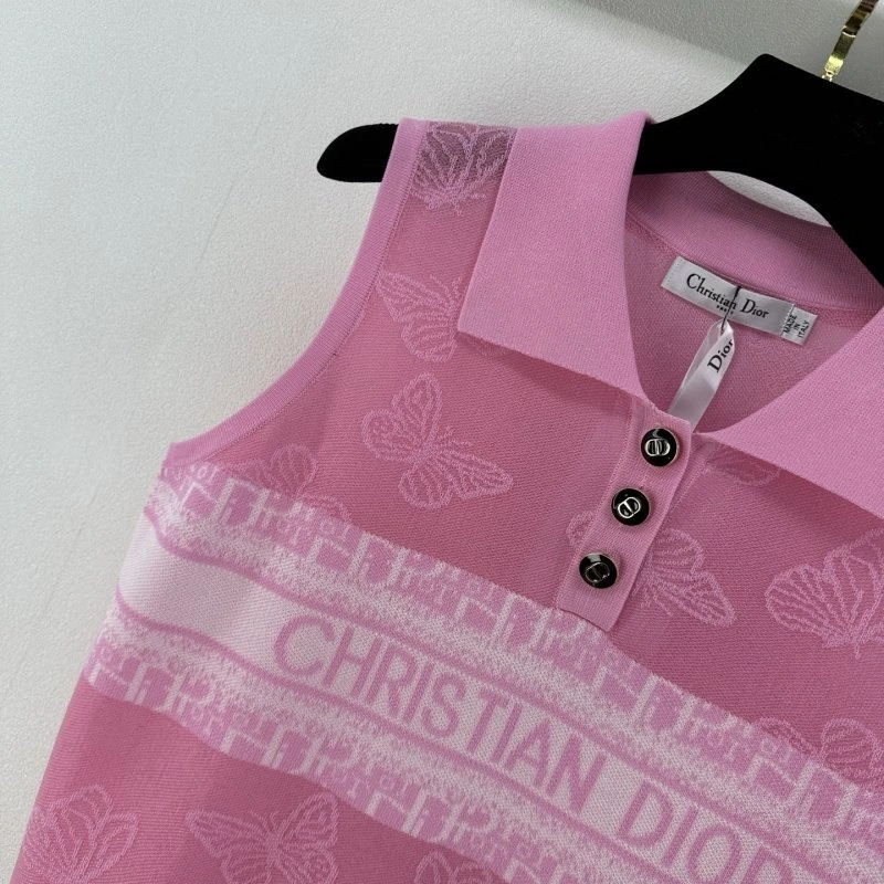 Accurate model Christian Dior Vest