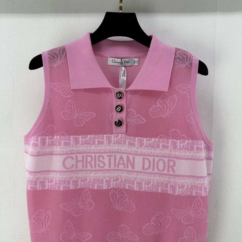 Accurate model Christian Dior Vest