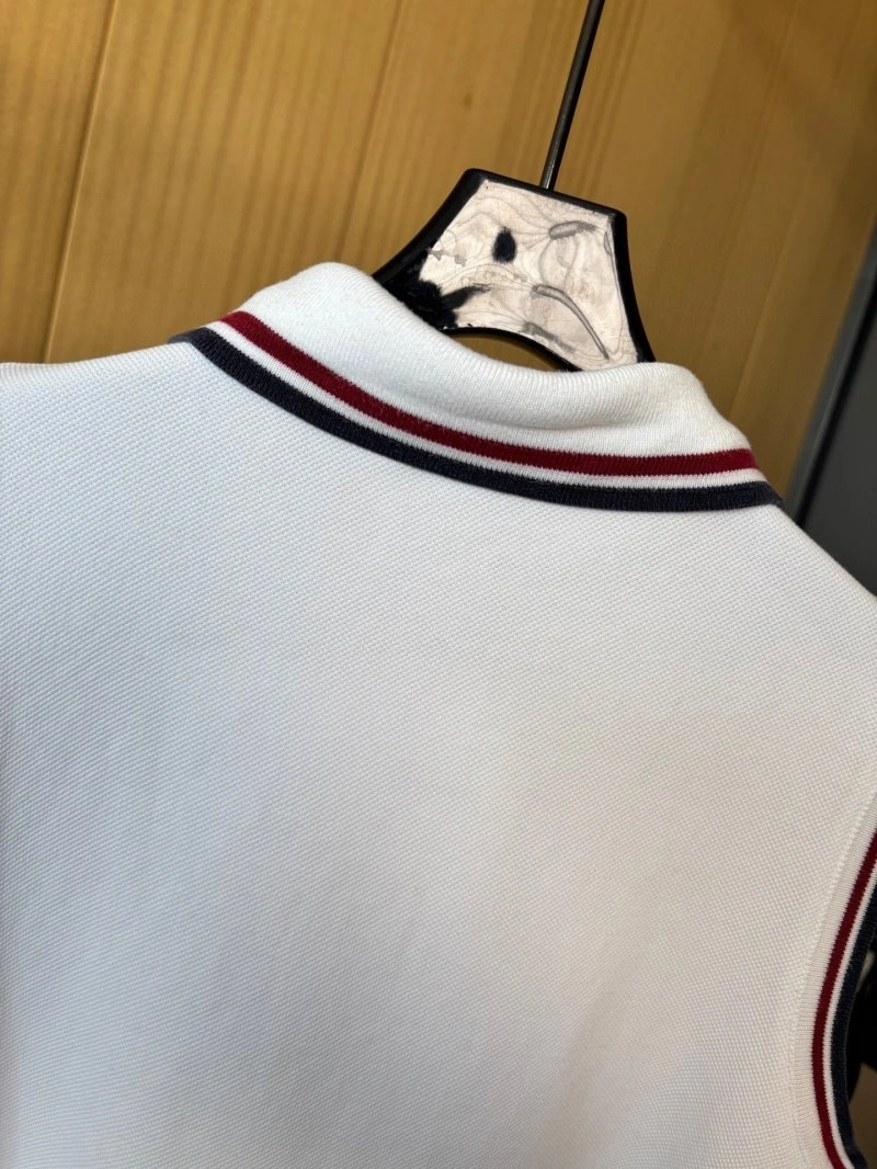 Top match Christian Dior Vest