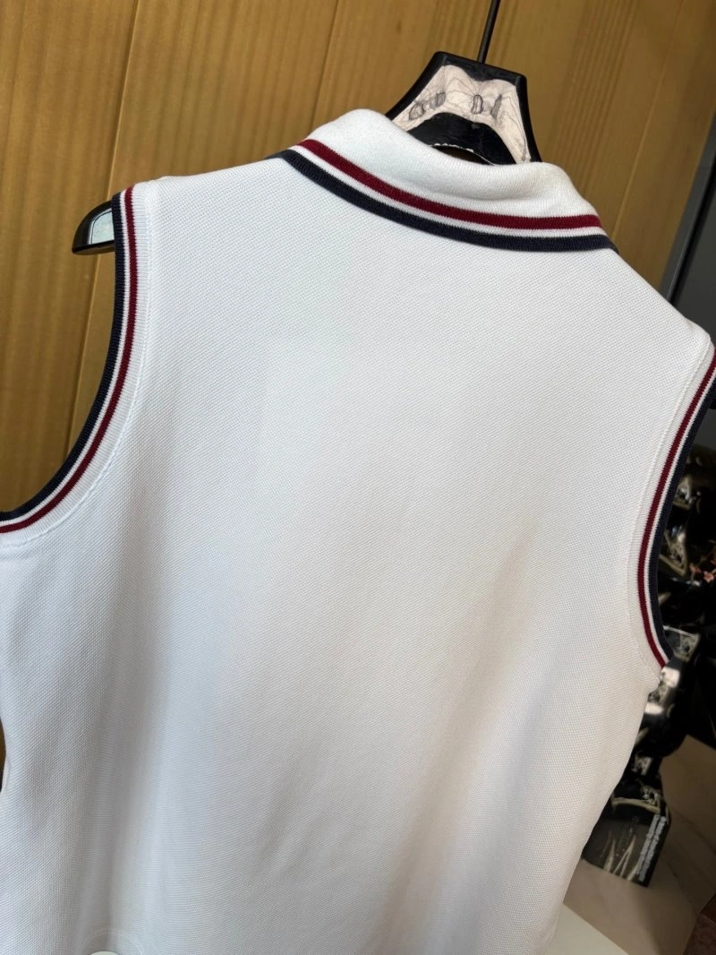 Top match Christian Dior Vest