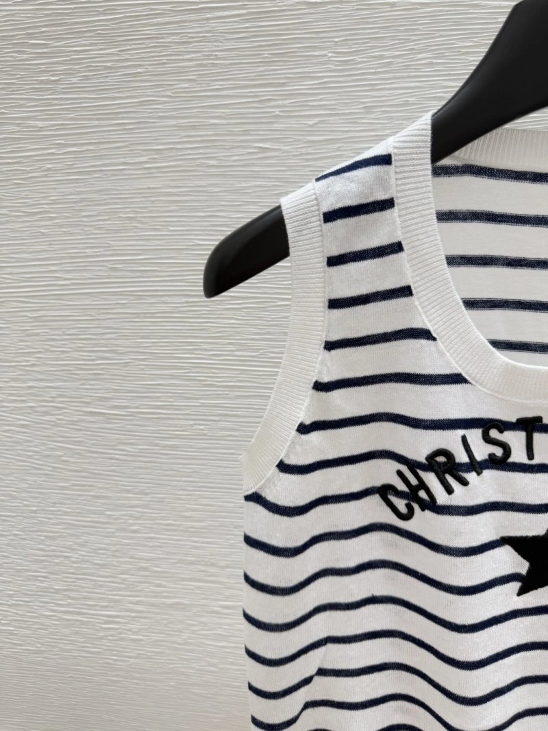 Top match Christian Dior Vest