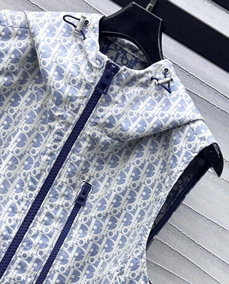 Bargain Christian Dior Vest