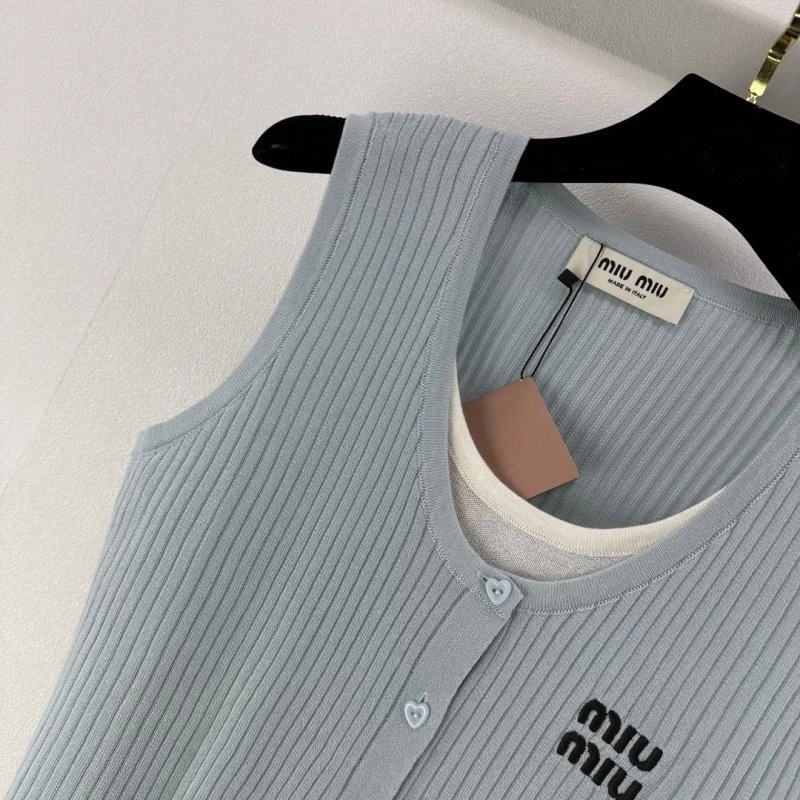 Discounted Christian Dior Vest