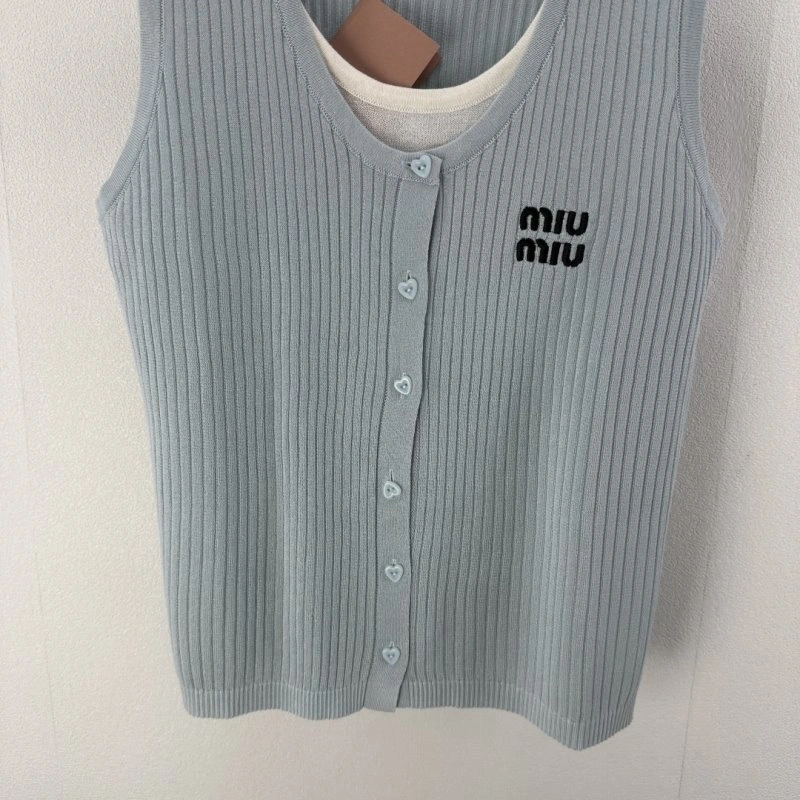 Discounted Christian Dior Vest