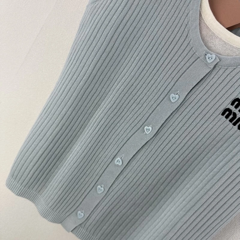 Discounted Christian Dior Vest