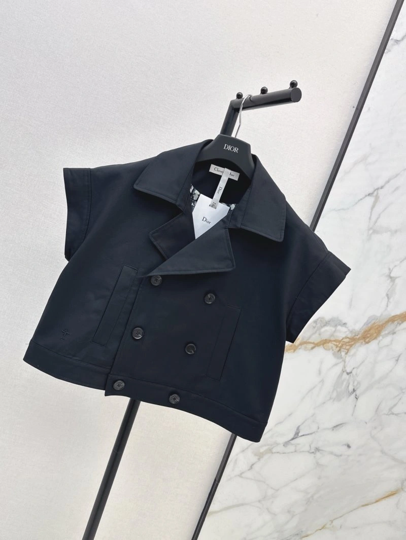 Indistinguishable Christian Dior Vest