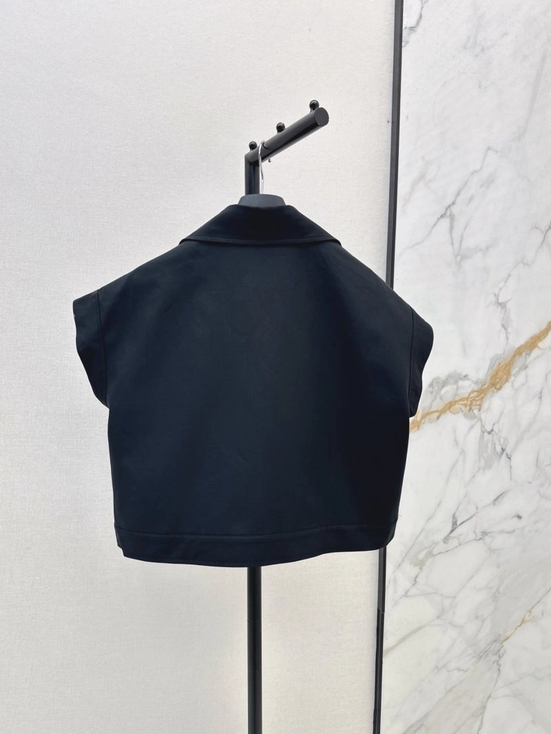 Indistinguishable Christian Dior Vest