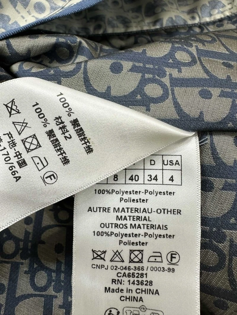 Accurate model Christian Dior Vest