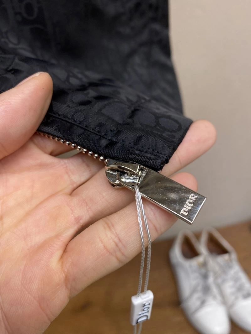 Accurate model Christian Dior Vest