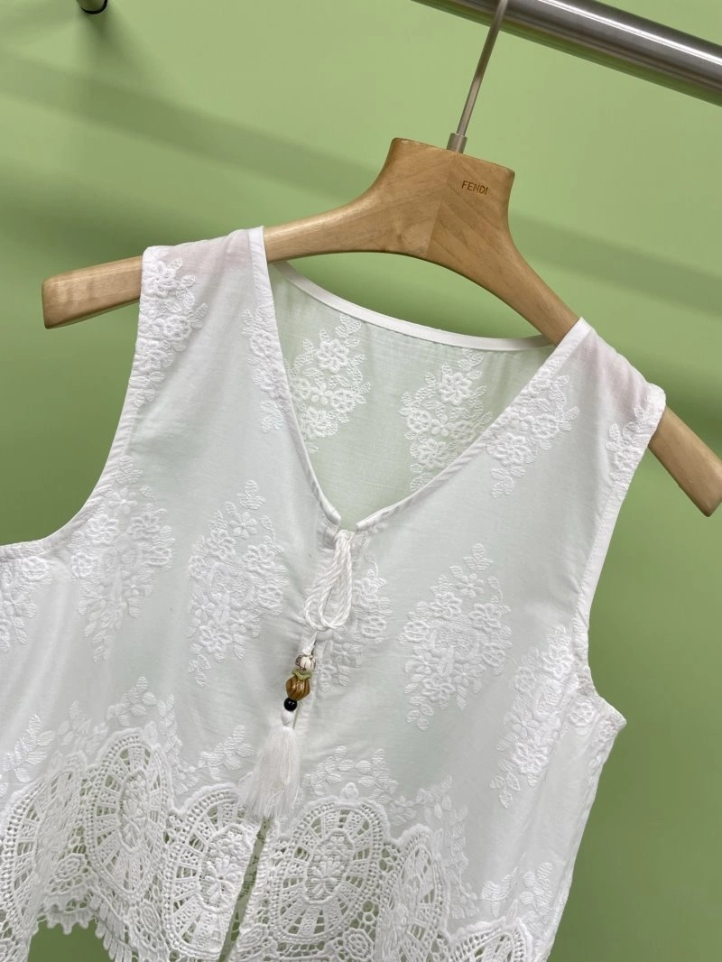 Top match Christian Dior Vest