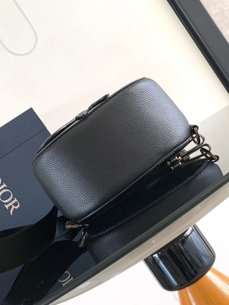Low-cost Christian Dior Waist Chest Packs