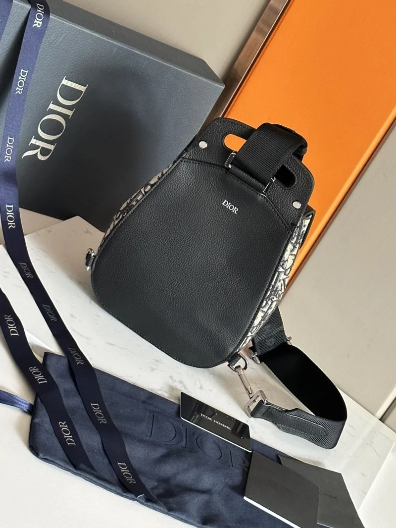 Low-cost Christian Dior Waist Chest Packs