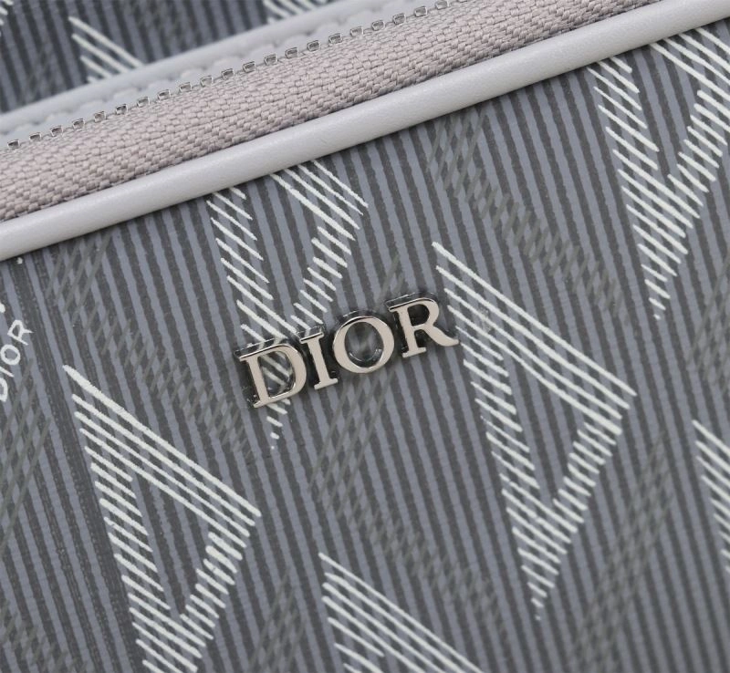 Low-cost Christian Dior Waist Chest Packs