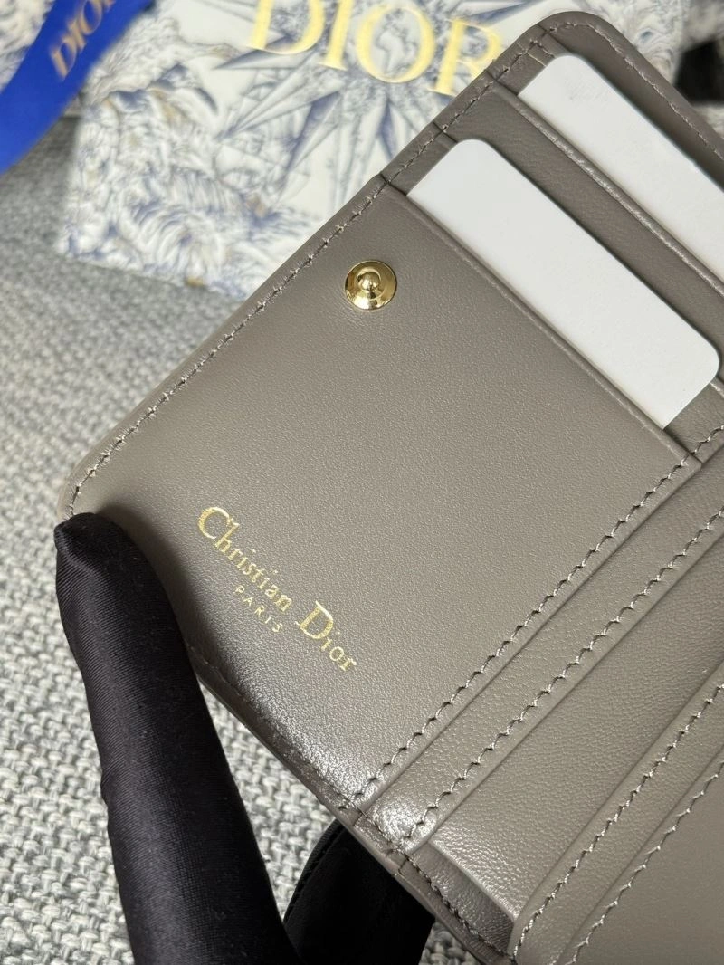 Low-cost Christian Dior Wallet