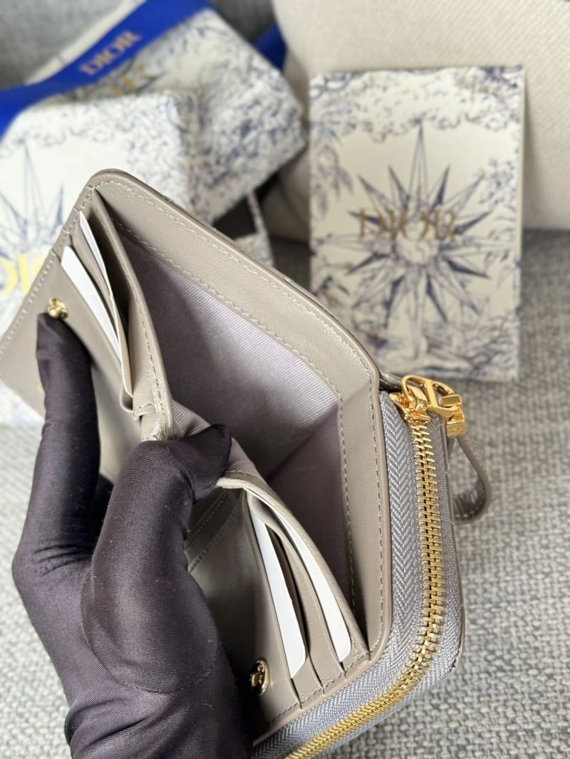 Low-cost Christian Dior Wallet