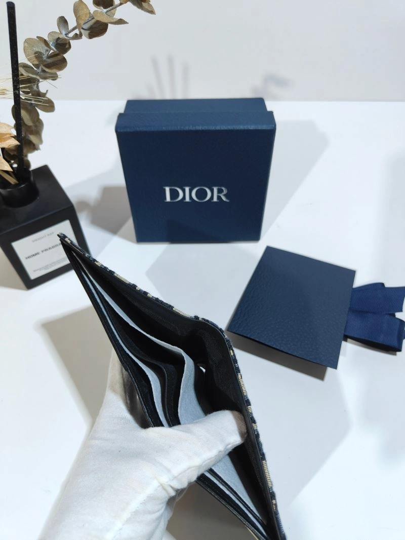 Inexpensive Christian Dior Wallet