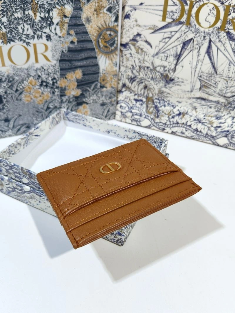 Indistinguishable Christian Dior Wallet