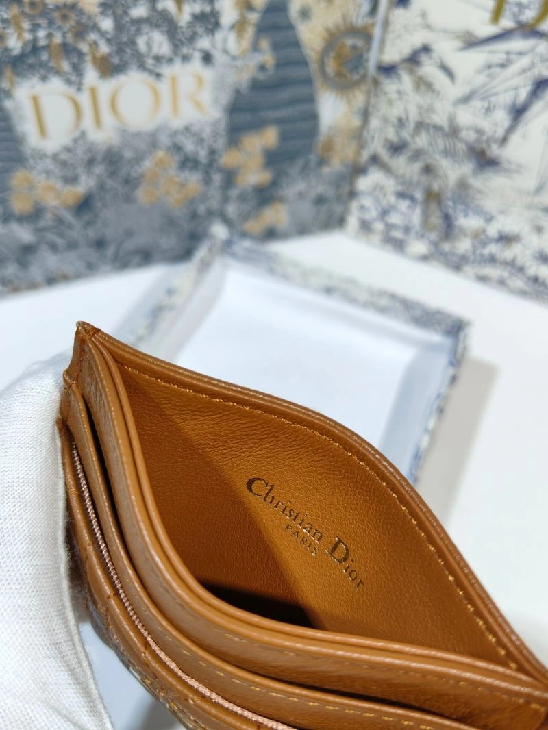 Indistinguishable Christian Dior Wallet