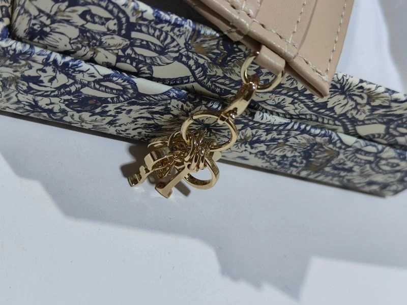 Top mirror Christian Dior Wallet