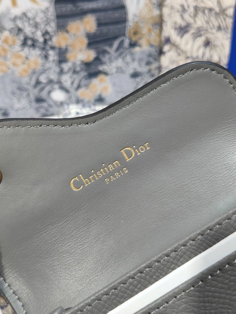 Low-cost Christian Dior Wallet
