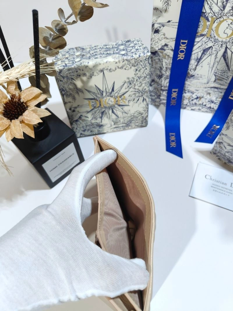 Bargain Christian Dior Wallet