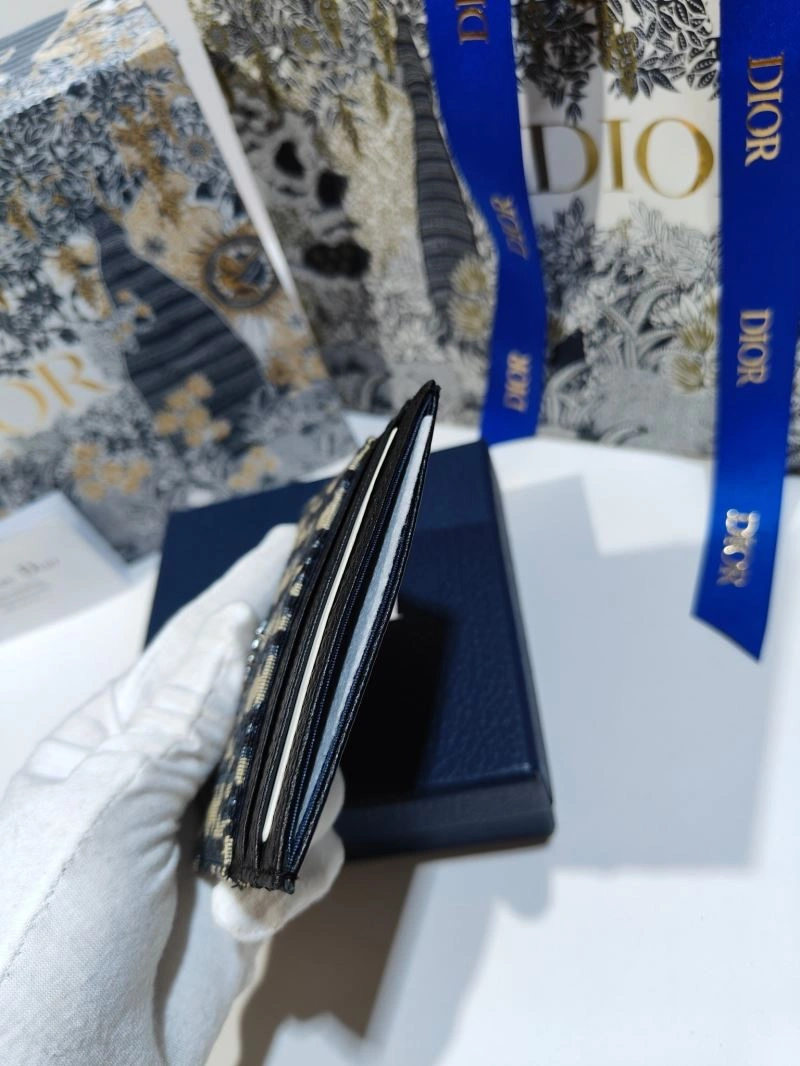 Low-cost Christian Dior Wallet