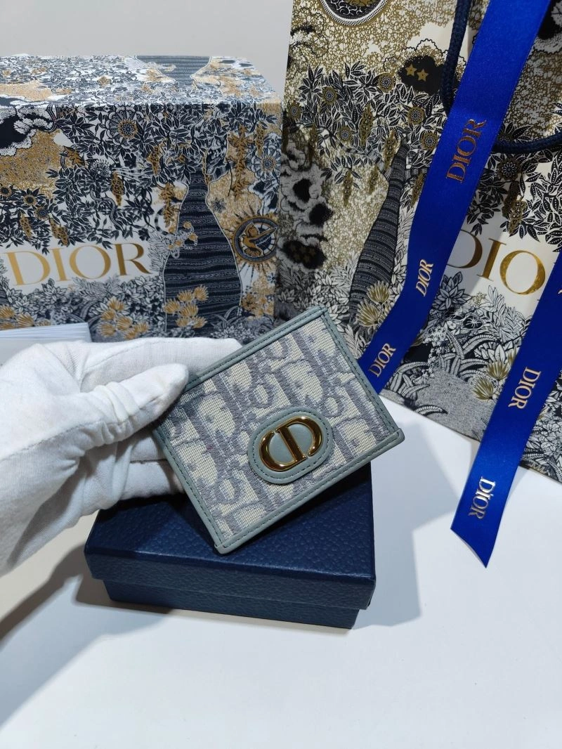 Accurate model Christian Dior Wallet