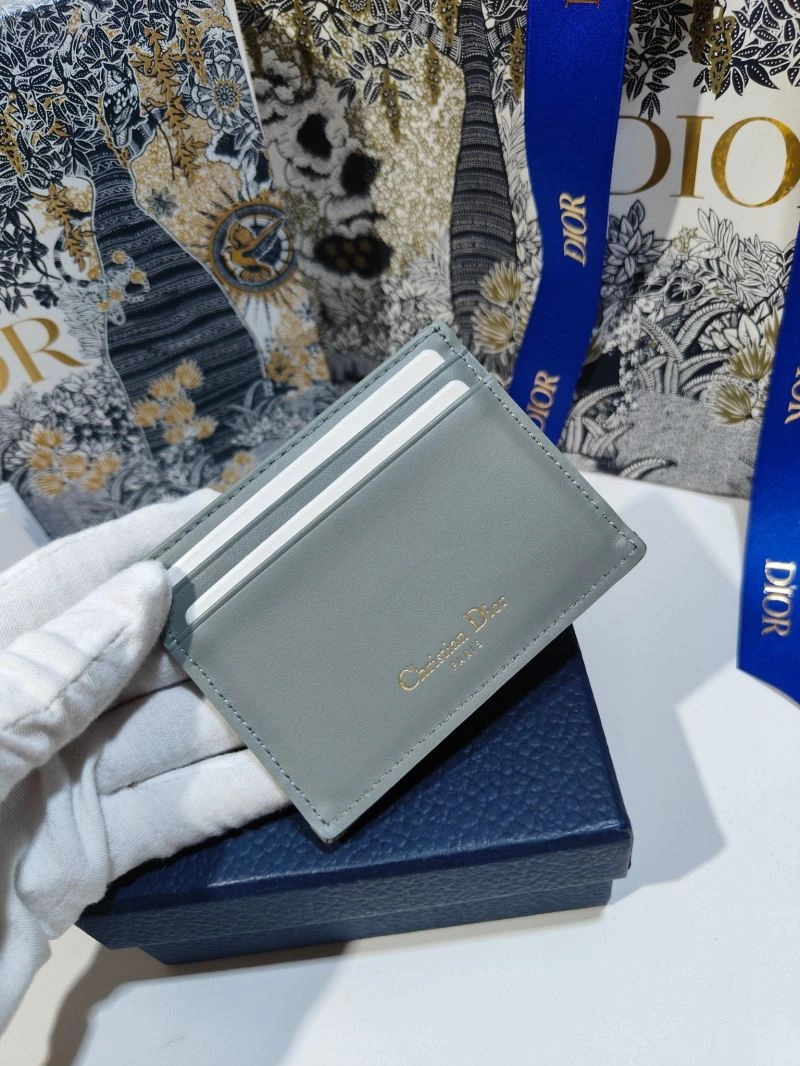 Accurate model Christian Dior Wallet