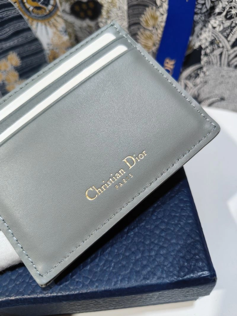 Accurate model Christian Dior Wallet