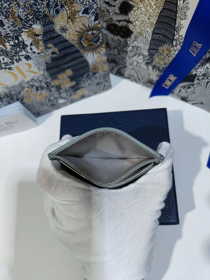 Accurate model Christian Dior Wallet