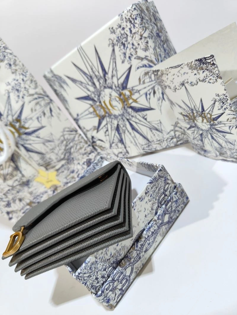 Indistinguishable Christian Dior Wallet