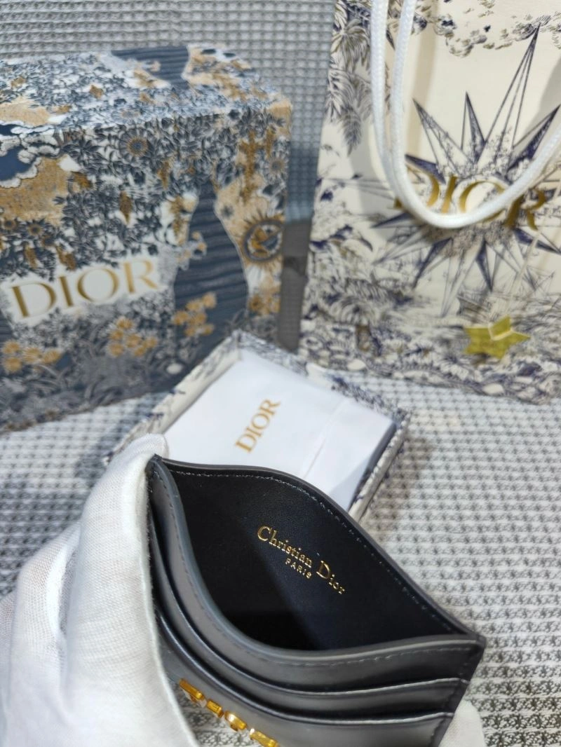 Indistinguishable Christian Dior Wallet