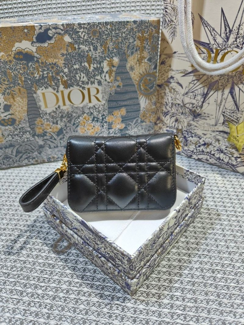 Indistinguishable Christian Dior Wallet