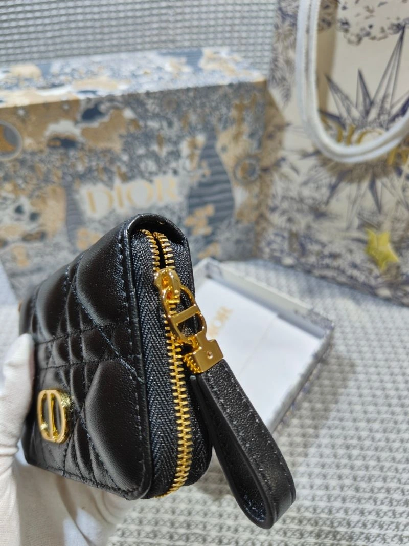 Indistinguishable Christian Dior Wallet