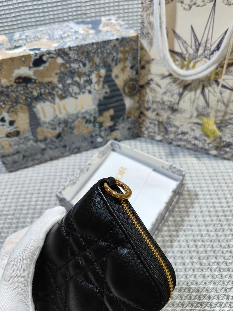 Indistinguishable Christian Dior Wallet